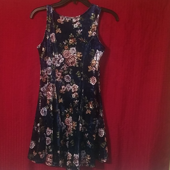Beautees | Dresses | Beautees Floral Velvet Dress With Crop Top Jacket ...